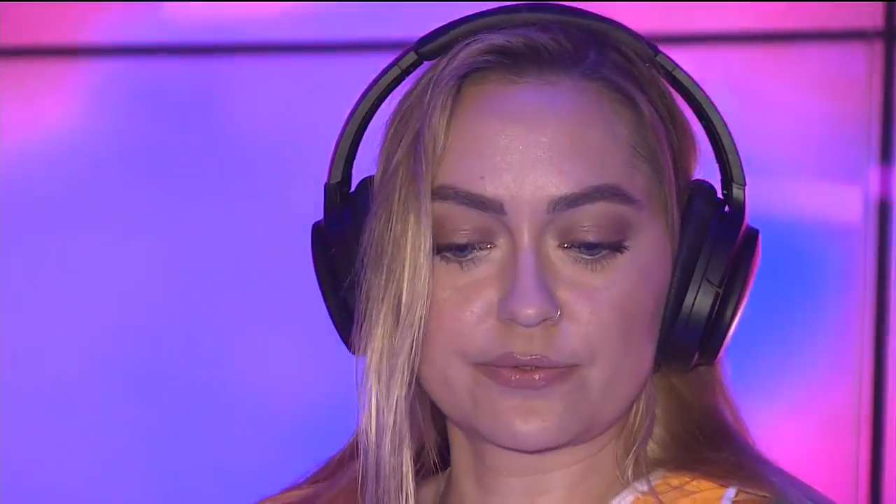 Brandi Cyrus puts her own spin on music - WSVN 7News | Miami News ...
