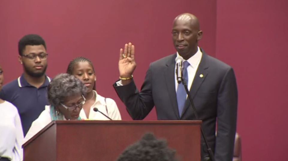 Miramar Mayor Wayne Messam sworn in for 2nd term - WSVN 7News | Miami ...