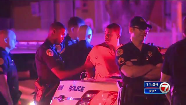 2 in custody after woman robbed at gunpoint in Miami - WSVN 7News ...