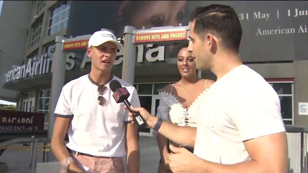 Fans line up early for Ariana Grande concert at AAA – WSVN 7News ...