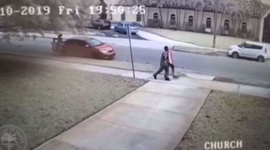 Crooks rob man at gunpoint in Miami - WSVN 7News | Miami News, Weather ...