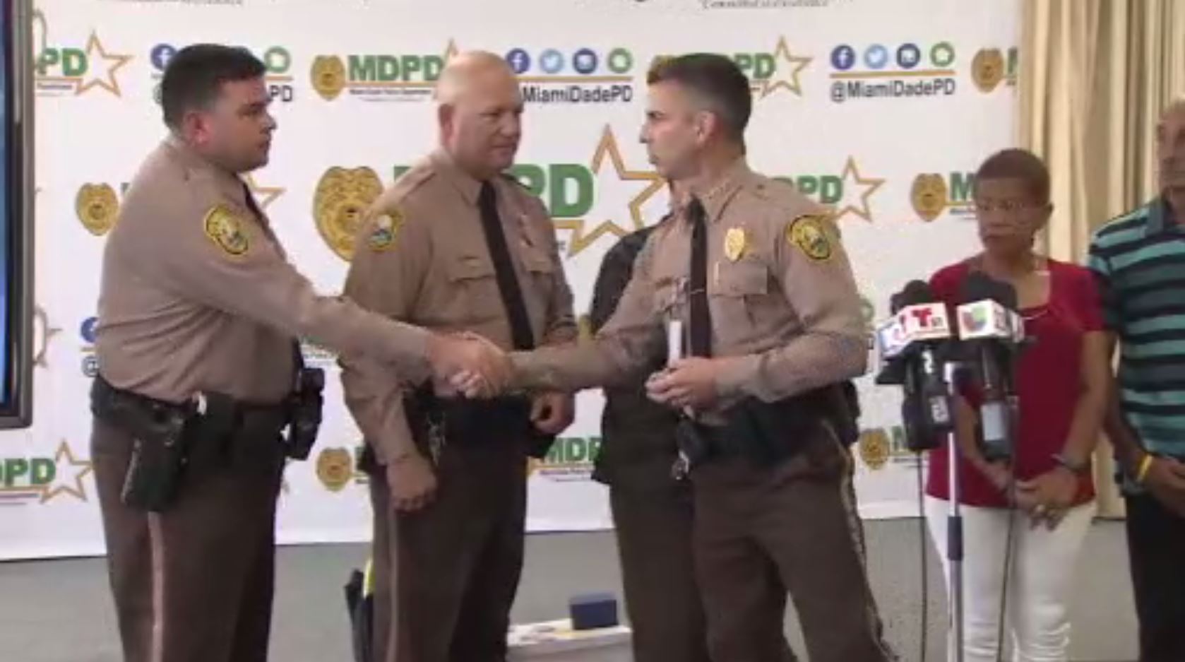 M-DPD officers who saved man’s life at Hialeah park honored for their ...