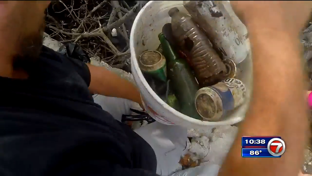 Trashing the Keys: Islamorada residents forced to pick up trash ...