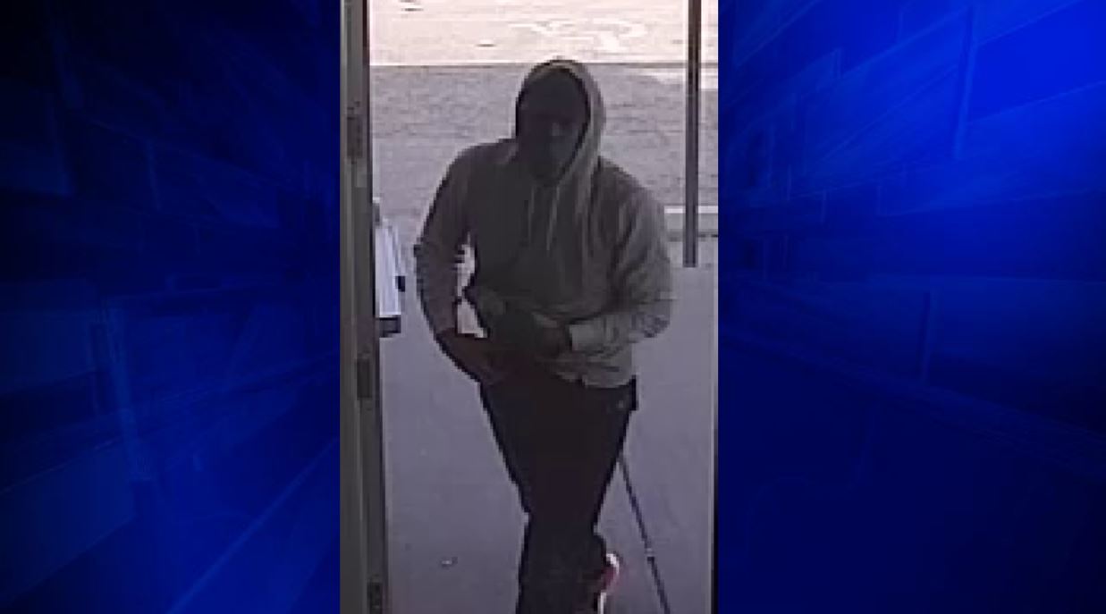 Fbi Releases Photo Of Repeat Armed Robber At Fort Lauderdale Bank