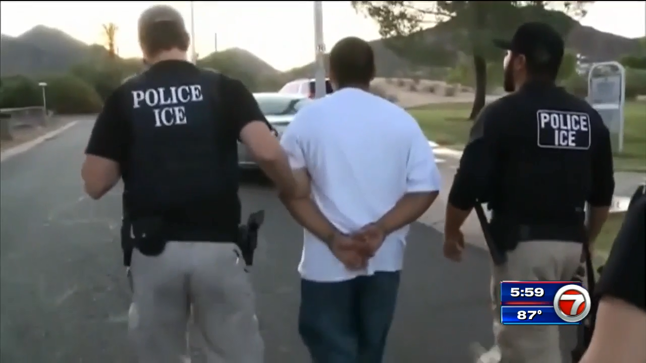 Chicago prepares for deportation arrests targeting hundreds next week ...