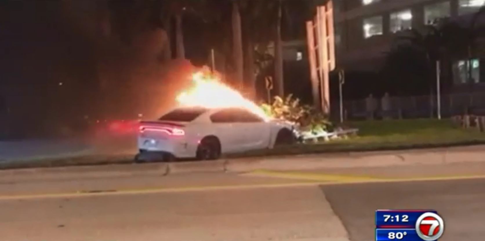 Driver escapes car fire in Miami - WSVN 7News | Miami News, Weather ...