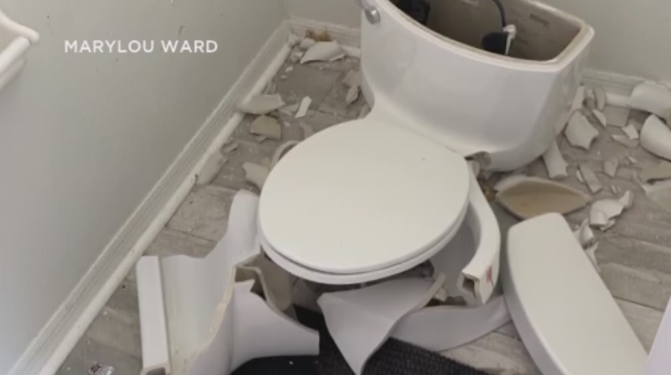 Toilet explodes after lightning strikes Florida home septic tank – WSVN ...