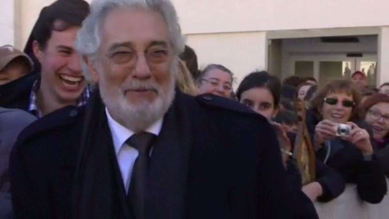 Placido Domingo resigns as general director of LA Opera - WSVN 7News ...