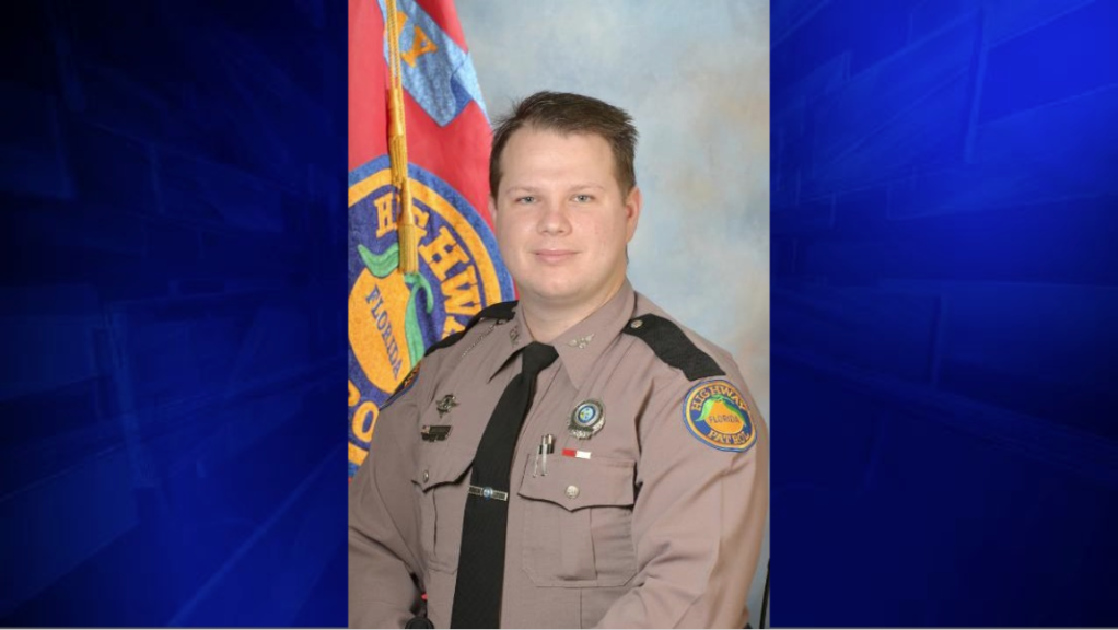 Florida Highway Patrol trooper dies in car crash - WSVN 7News | Miami ...