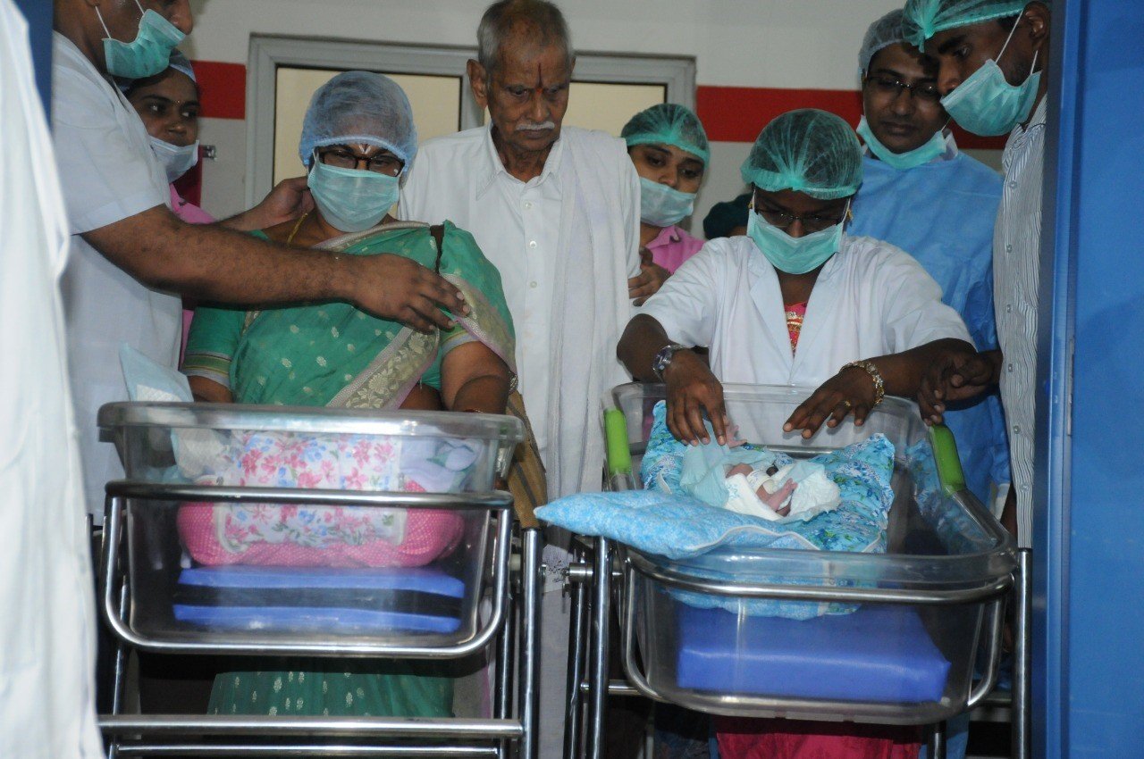 Indian woman gives birth to twins at age of 73 - WSVN 7News | Miami ...