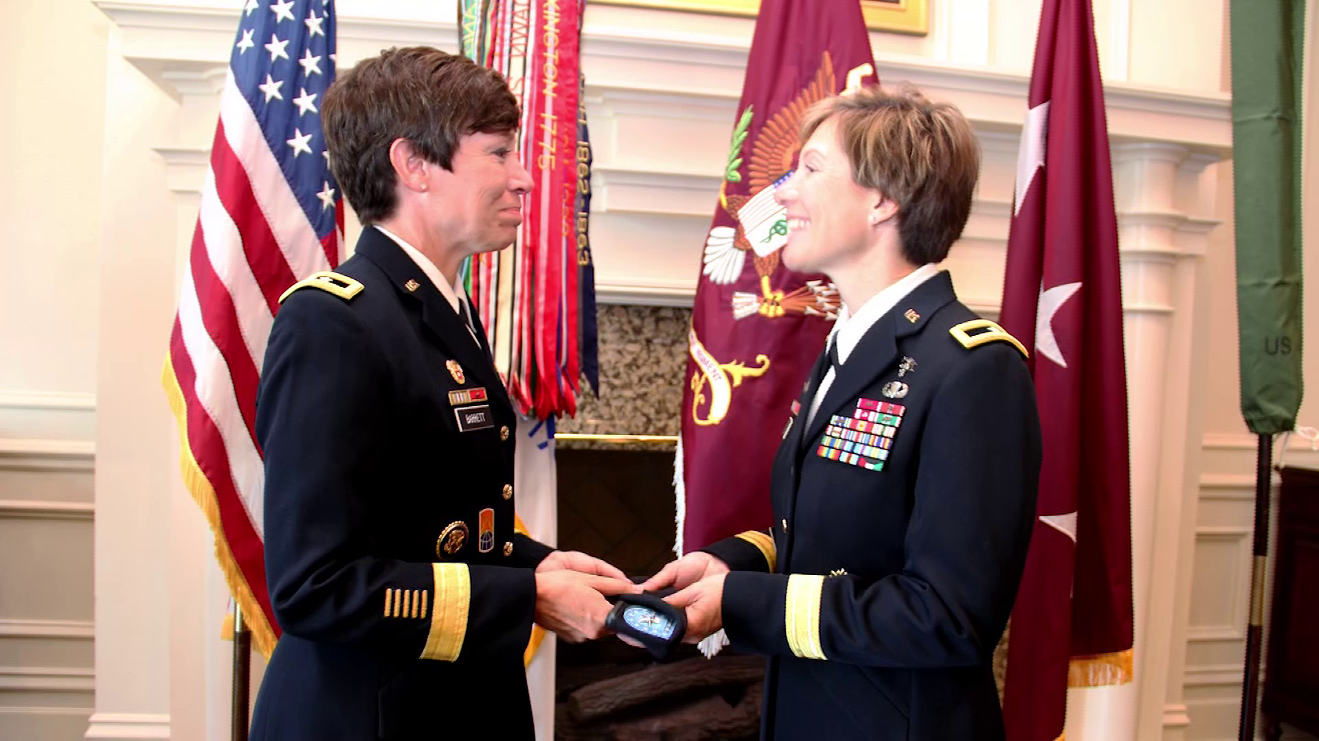 These 2 women are the first sisters ever to become Army generals - WSVN ...