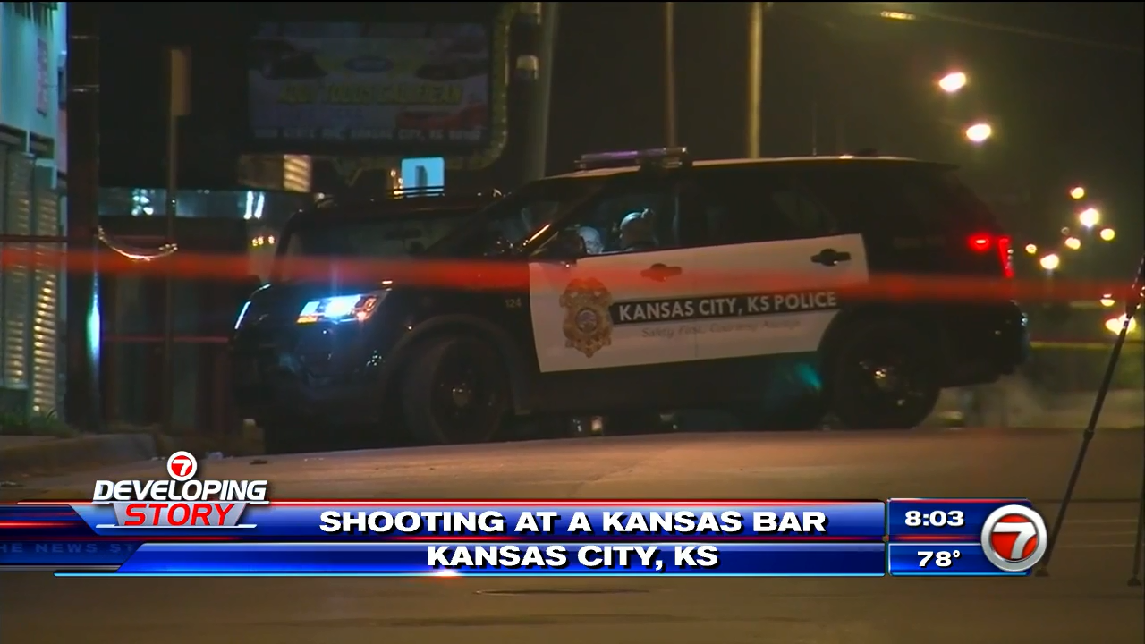 Police look for 2 men in Kansas bar shooting that killed 4 - WSVN 7News ...