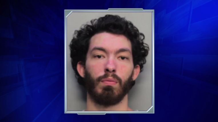 Miami Beach Man Accused Of Exposing Himself During Armed Robbery Wsvn
