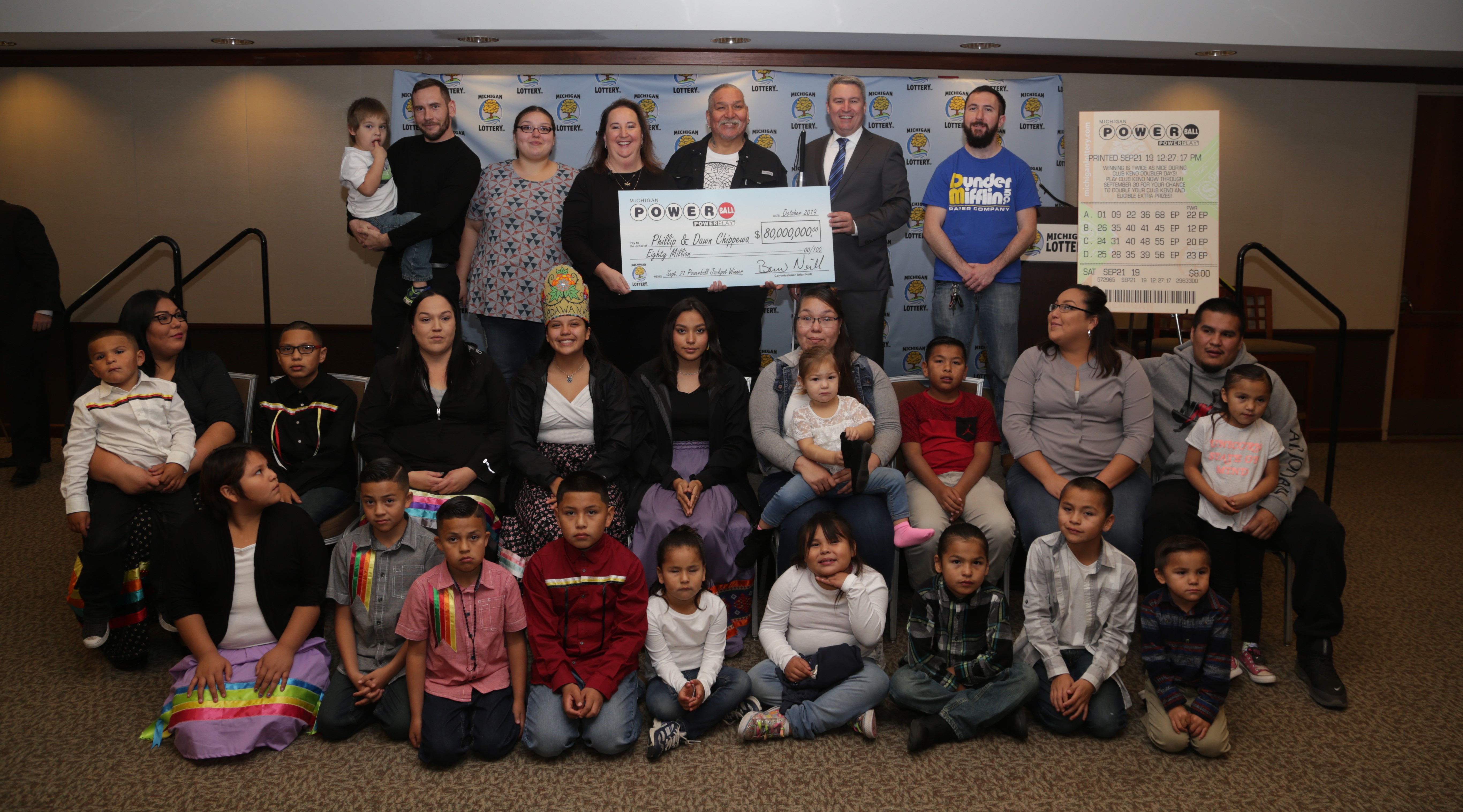 Michigan man with 7 children, 21 grandchildren wins $80M Powerball ...