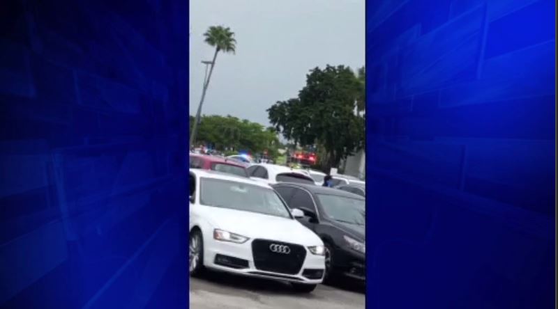 Store robbery causes panic at Miami International Mall - WSVN 7News ...
