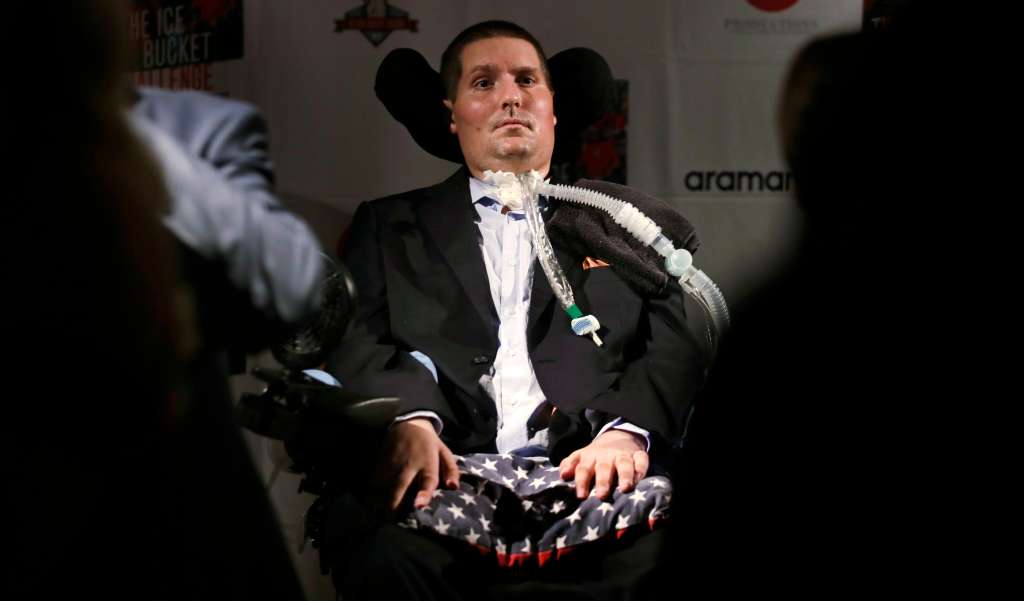 Peter Frates, known for ice bucket challenge, laid to rest - WSVN 7News ...
