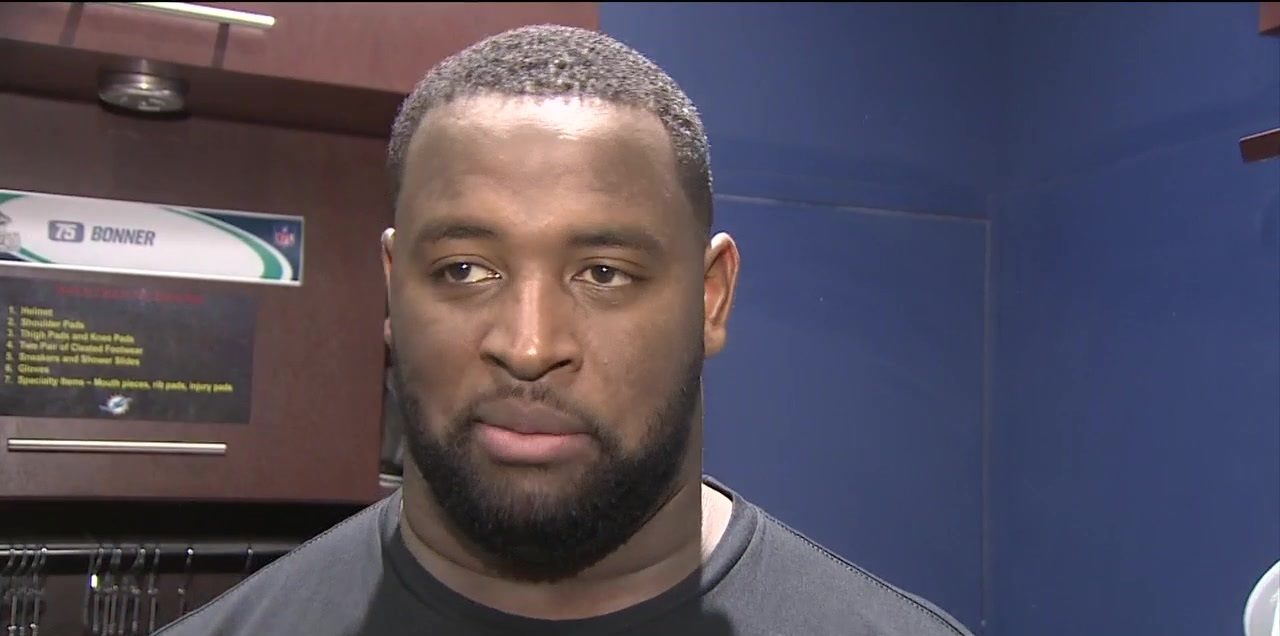 AP source: Dolphins DT Godchaux expected to be out 3 months - WSVN ...