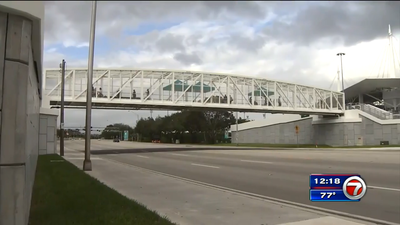 Ribbon-cutting ceremony held for Hard Rock Stadium Pedestrian Bridges ...