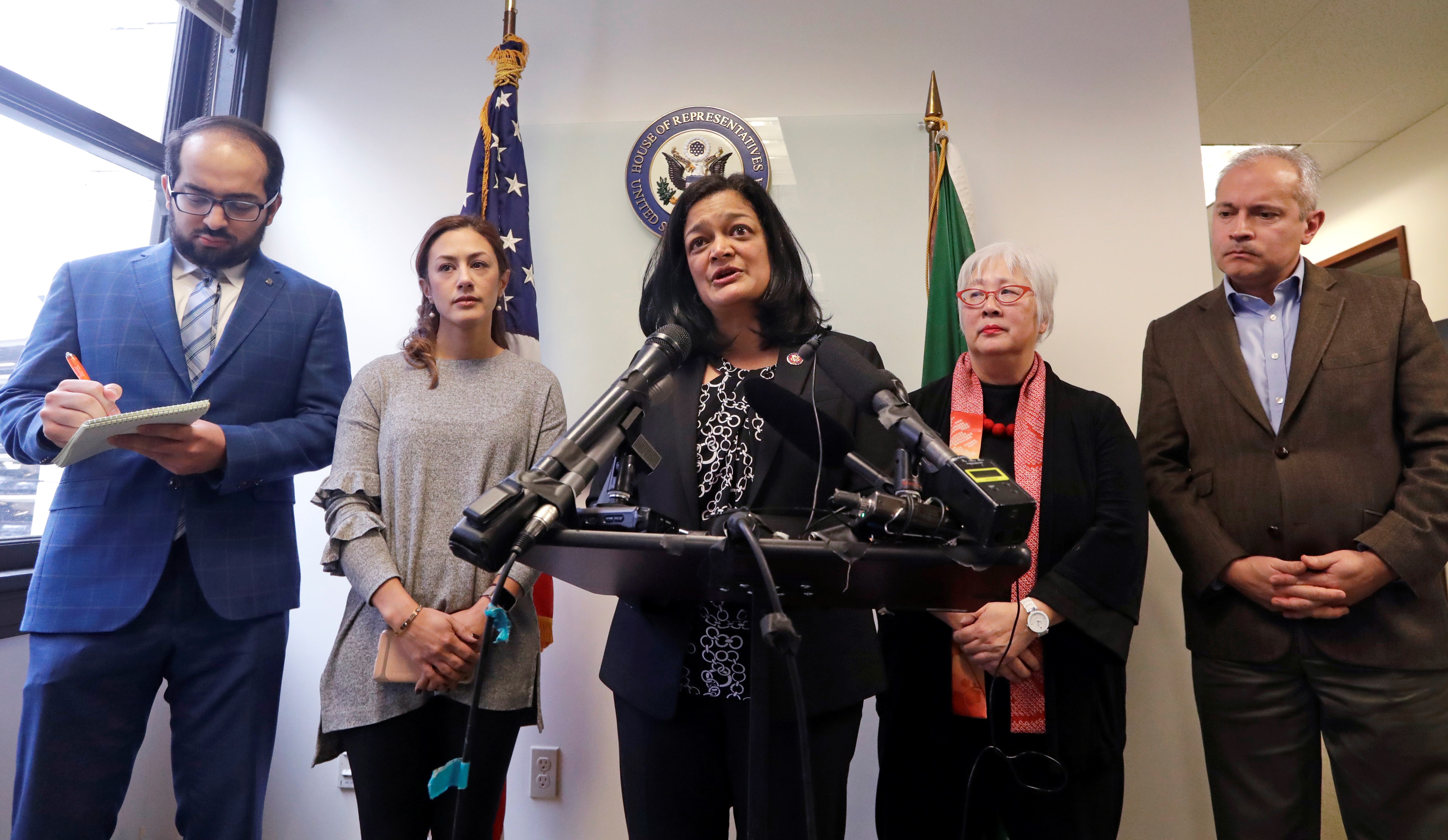 Groups demand answers after Iranian-Americans say they were detained ...