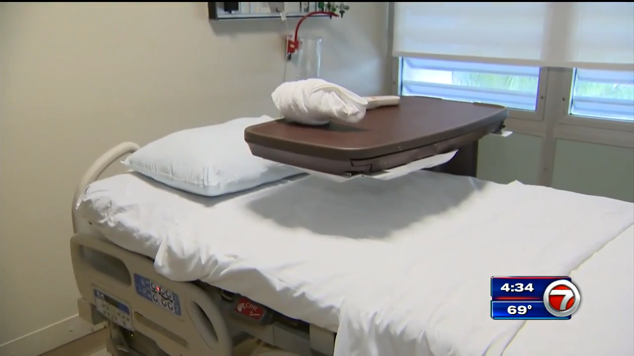 South Florida healthcare workers set up hospital quarantines in case of ...