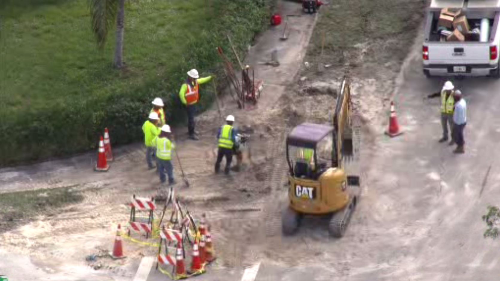 Crews clear sewage spill from streets of Miami Gardens - WSVN 7News ...