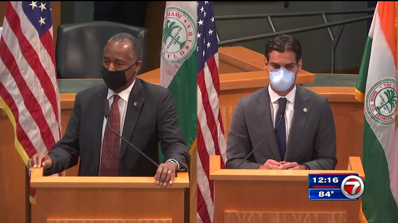 HUD secretary Dr. Ben Carson awarded key to the City of Miami - WSVN ...