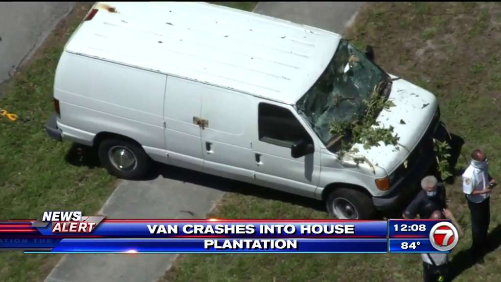 Driver transported after van crashes into Plantation home – WSVN 7News ...