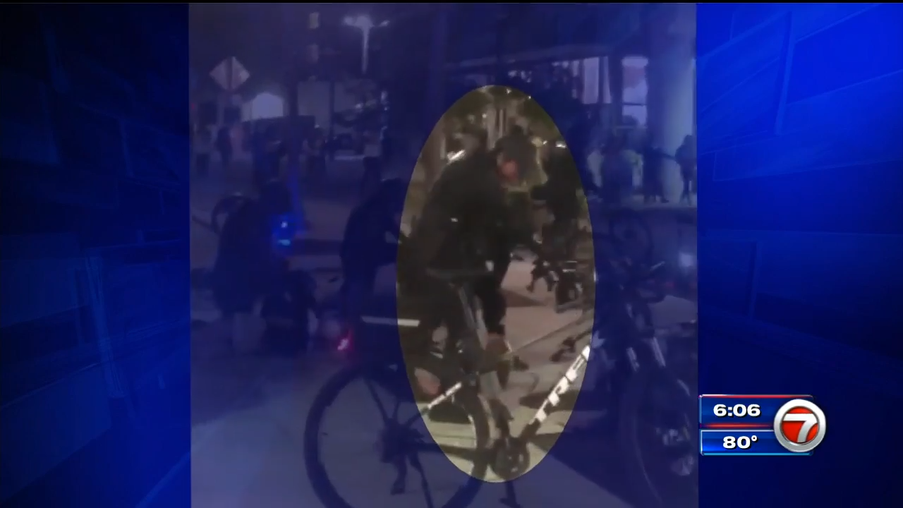 Woman speaks out after apparently being spit on by Miami Police officer ...