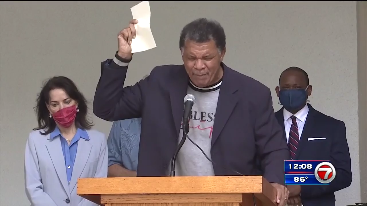 Local government, religious leaders join together for prayer rally ...