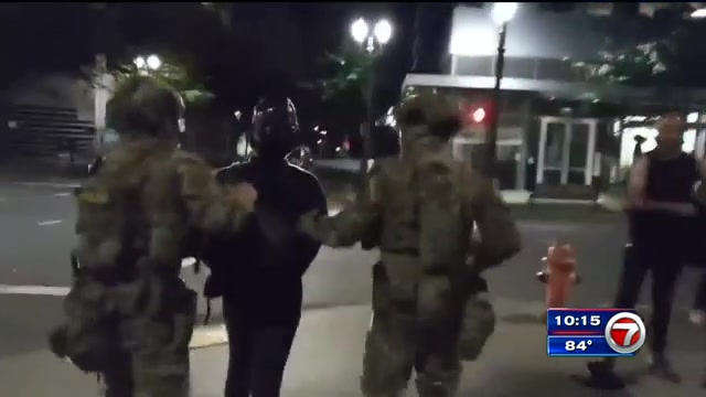 US agents dispatched to Seattle to protect federal buildings - WSVN ...
