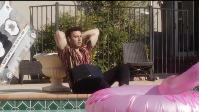 SoFlo singer Canela makes big splash with ‘Water,’ 1st English single ...