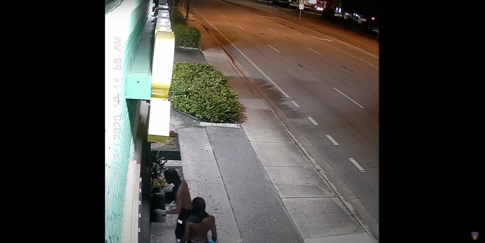 Police Search For Crooks Who Burglarized 2 Fast Food Restaurants In