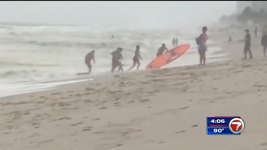 5 lifeguards rescue man from rough surf off Fort Lauderdale Beach ...
