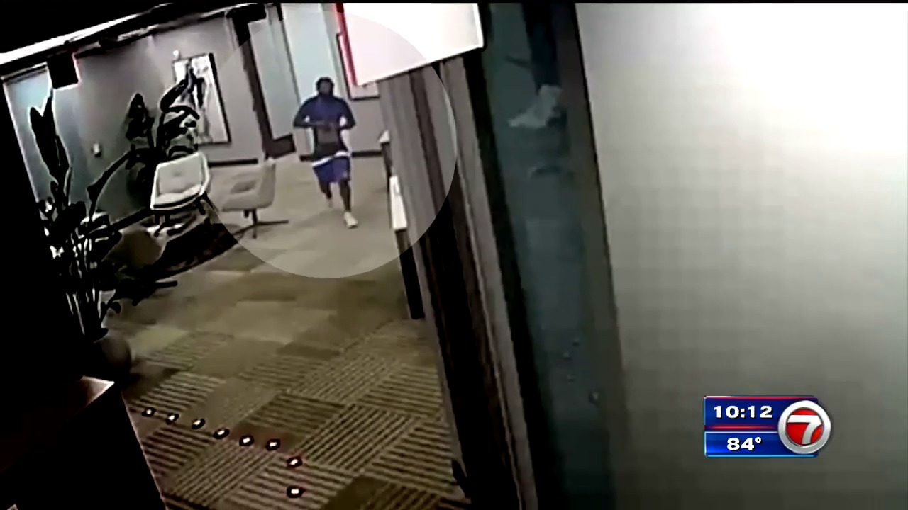 Man burglarizes Brickell office building, steals laptop - WSVN 7News ...