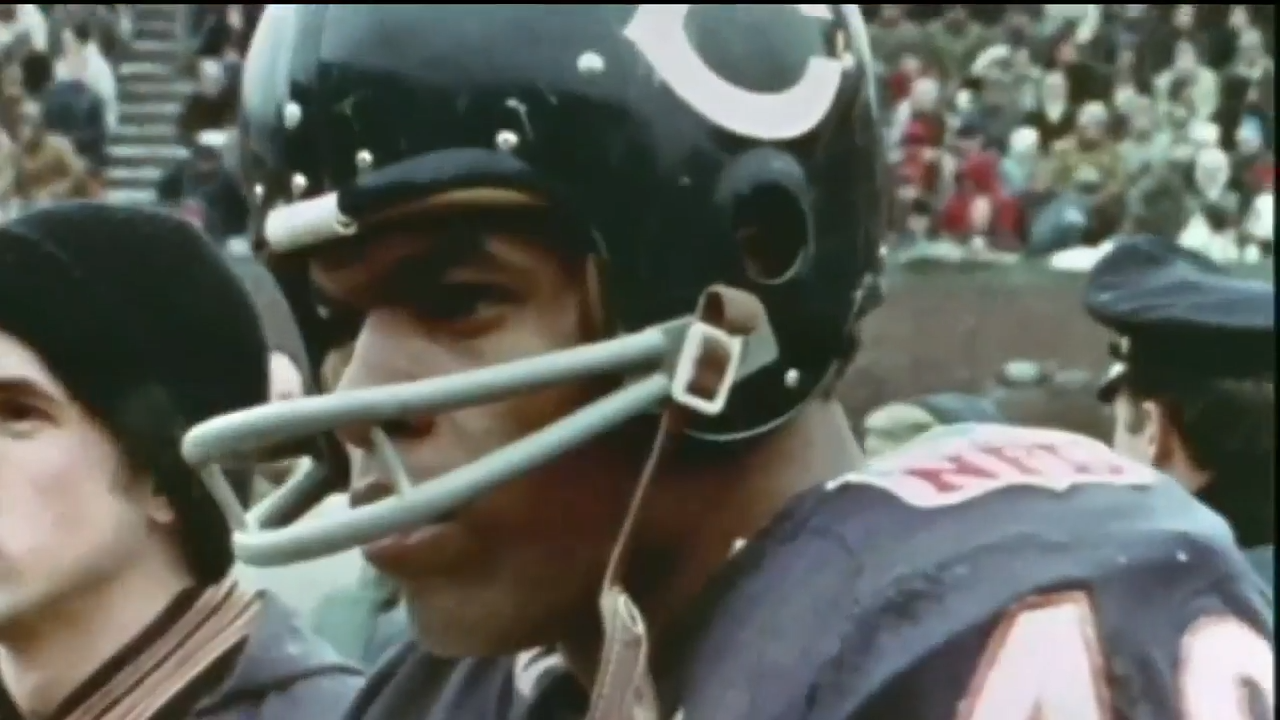 Gale Sayers, Bears Hall of Fame running back, dies at 77 - WSVN 7News ...