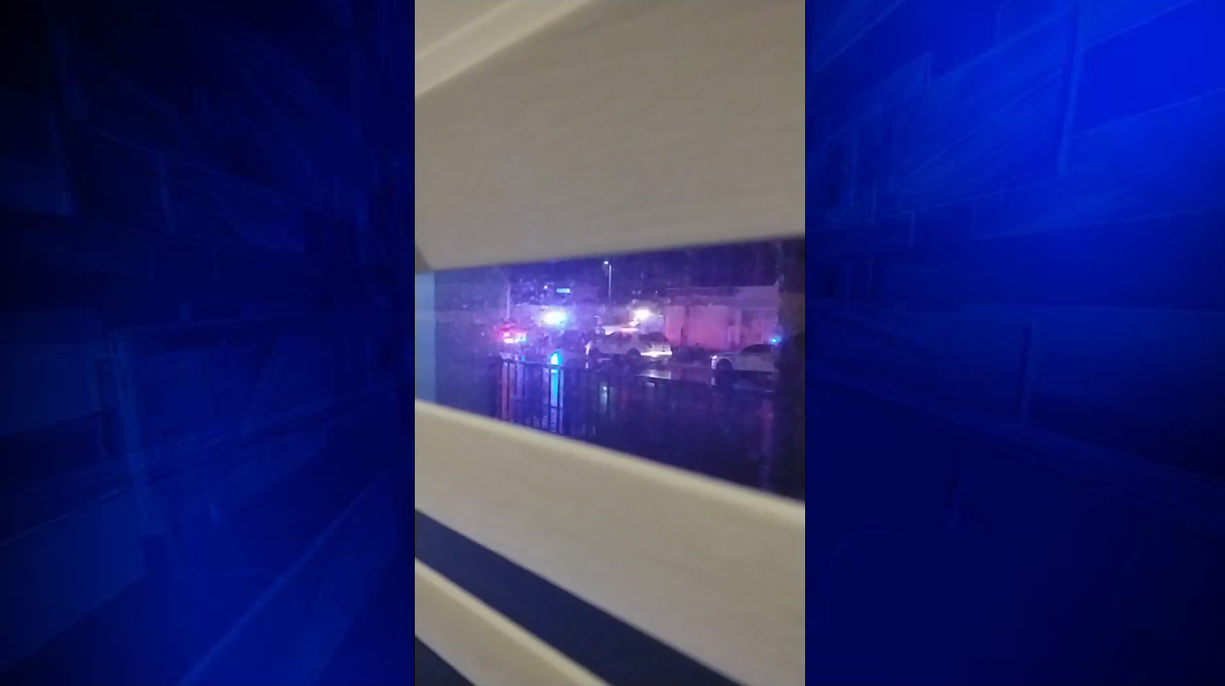Miami Dade Police Officer Shot In West Miami Multiple Subjects In