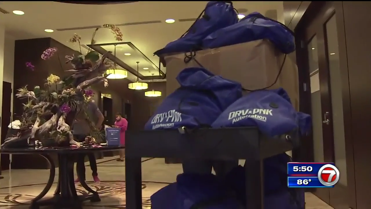 AutoNation sends care bags to women fighting breast cancer - WSVN 7News ...