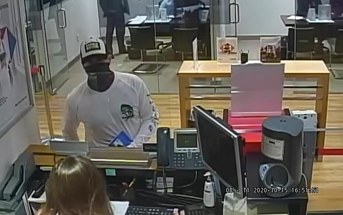 FBI releases photos of Coral Gables bank robber - WSVN 7News | Miami ...