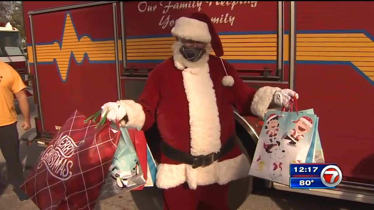 Oakland Park community comes together to provide help, Christmas gifts ...