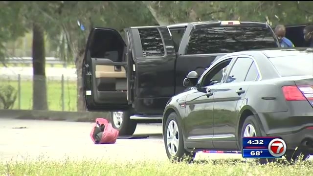 US marshal airlifted after shooting near Florida City Walmart - WSVN ...