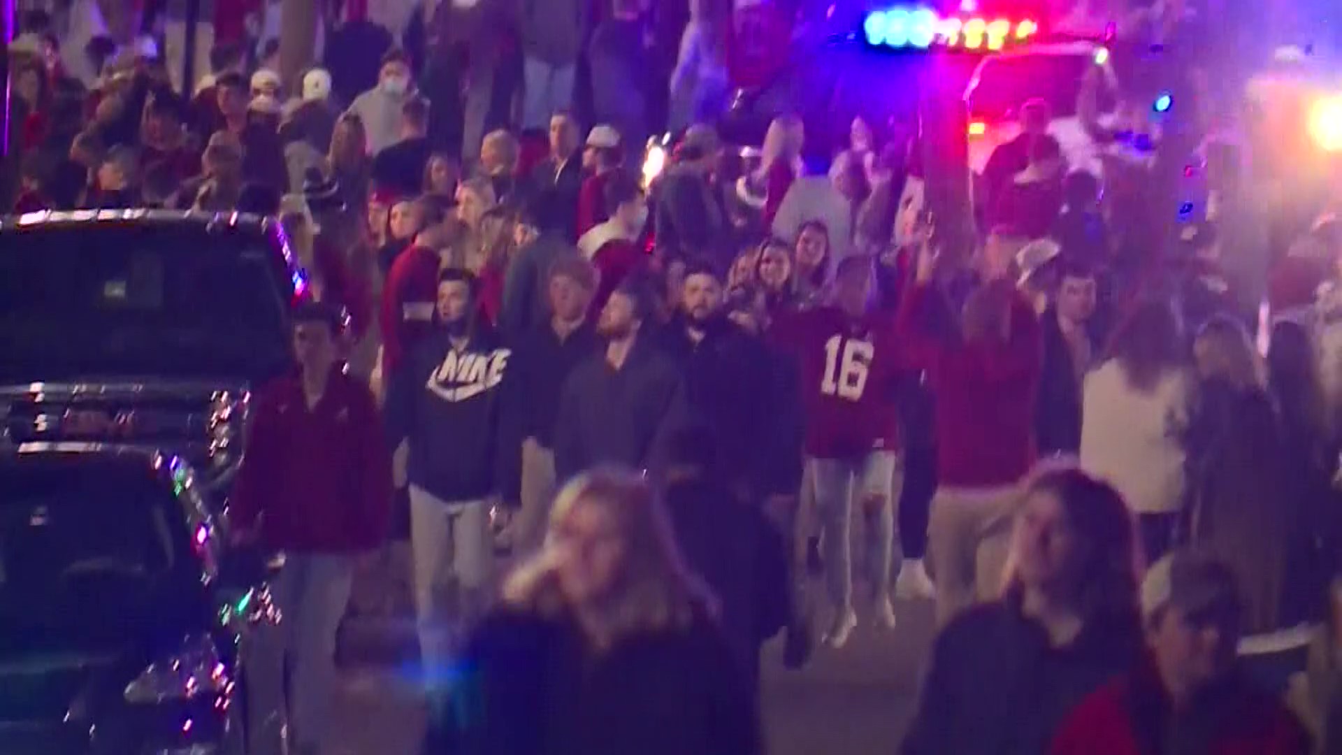Thousands party in streets after Alabama win, despite virus - WSVN ...