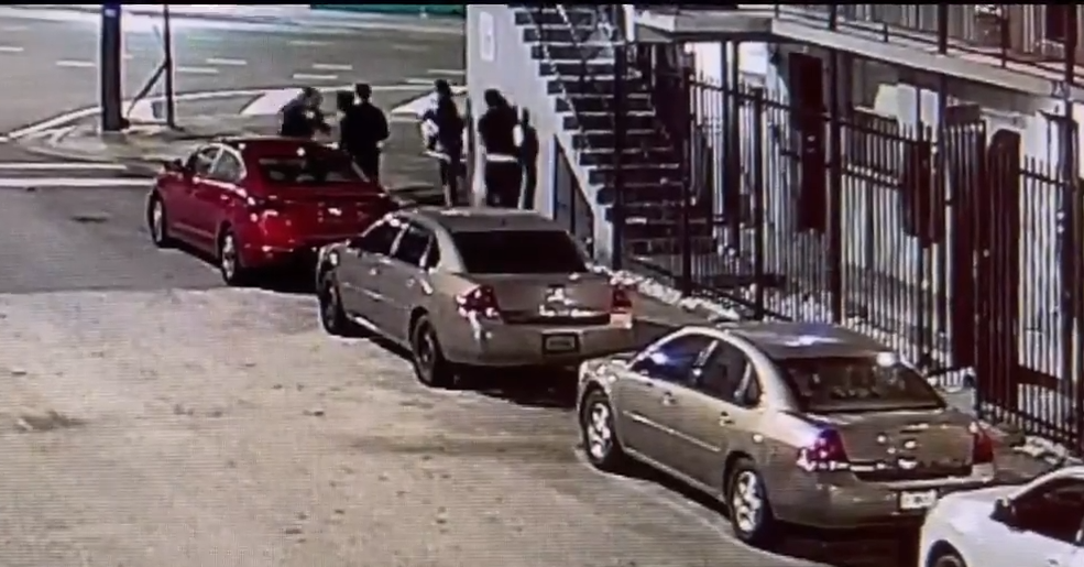 Police search for 2 armed robbery suspects in Miami - WSVN 7News ...