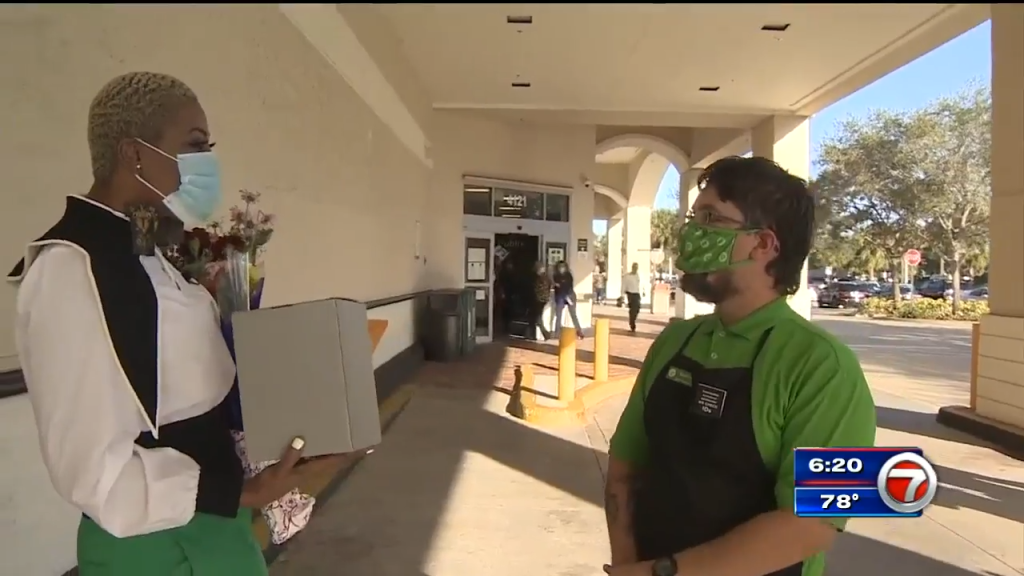 Customer raises more than $600 for Tamarac Publix cashier who paid for ...