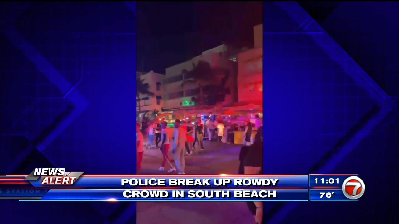 Witnesses: Police forced to fire pepper balls to break up fight outside ...