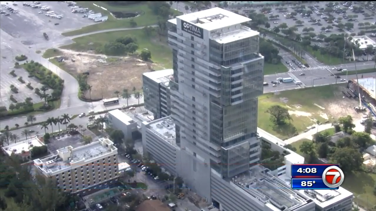 031921 construction worker fatal fall – WSVN 7News | Miami News ...