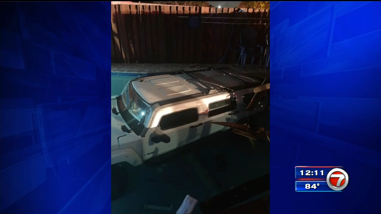 Crews remove Hummer that crashed into Fort Lauderdale home’s swimming ...