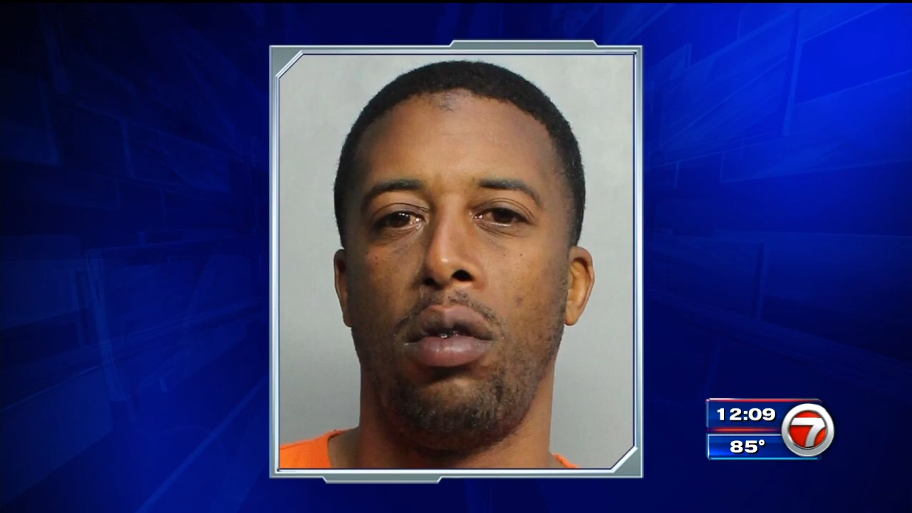 Driver arrested following fatal crash in Miami Beach - WSVN 7News ...