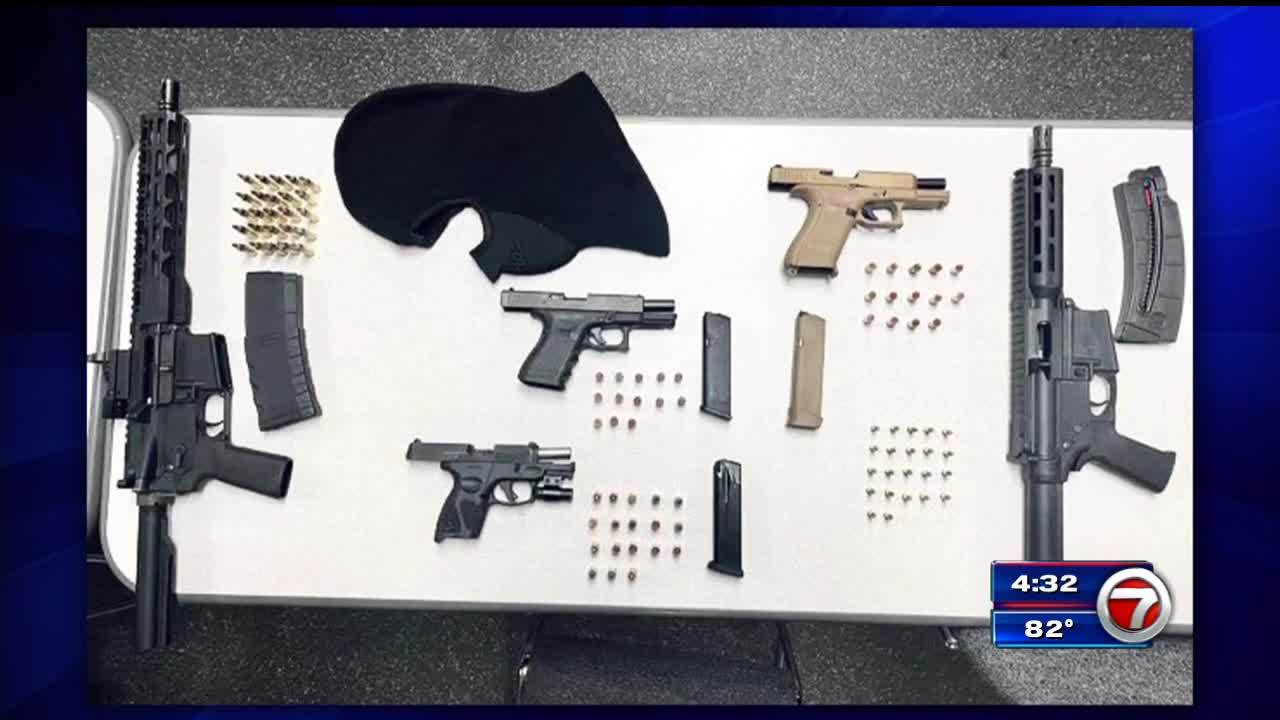 3 arrested after police discover firearms during traffic stop in Miami ...