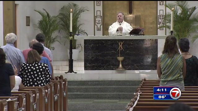 St. Joseph Catholic Church in Miami Beach holds Mass for condo collapse ...