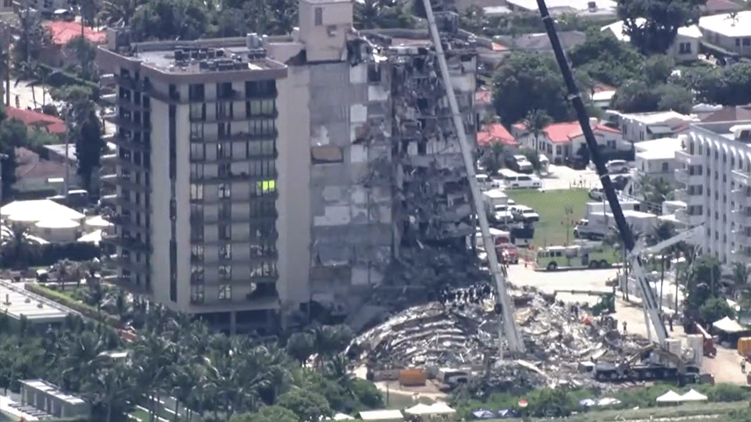 Authorities close several roads in midst of Surfside condo collapse ...